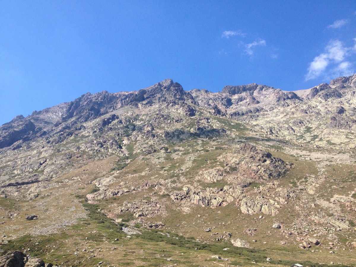 Blick zurück auf den Monte Cinto › mehr-berge.de