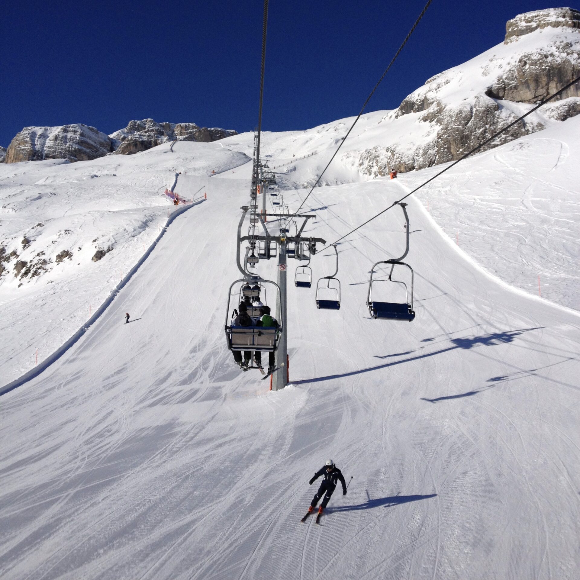 Sella Ronda - Aussichtsreiche Skirunde durch die Südtiroler Dolomiten ...